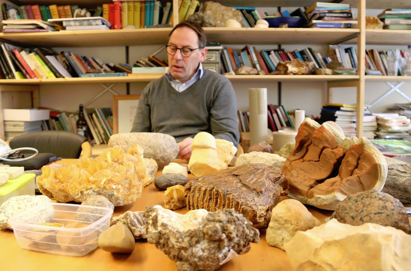 Jan Kolen sluit zijn decanaat bij archeologie af: 'het hoort bij de ...