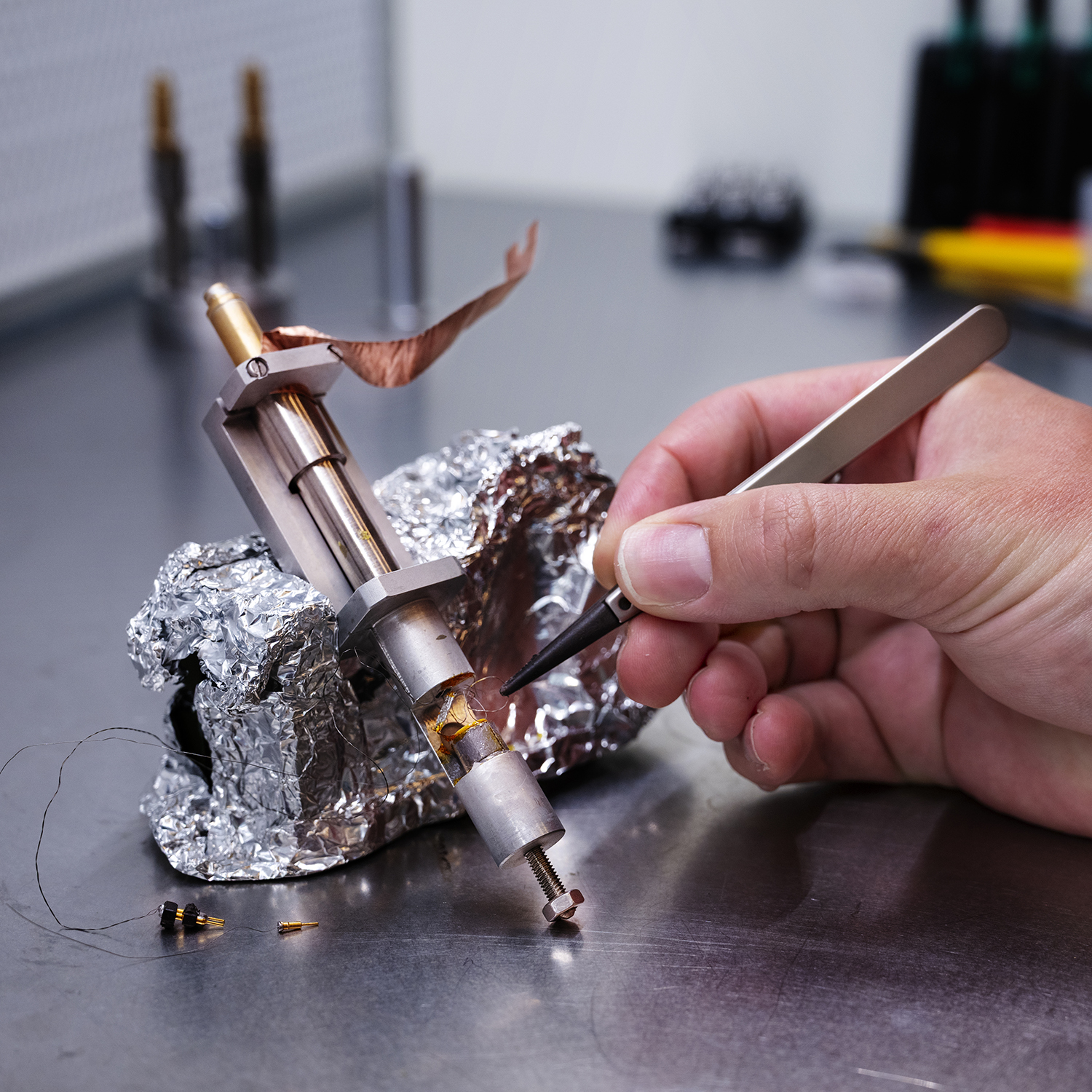 Leiden physicists search for ultralight dark matter using a ...